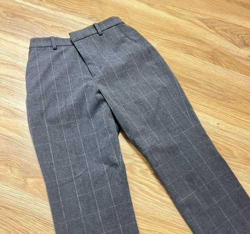 Брюки классические uniqlo