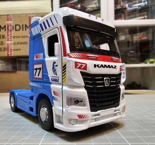 Камаз 54901 спорт модель металл 1:43