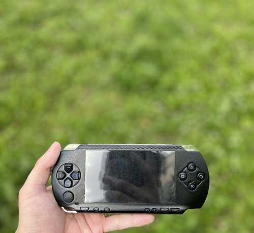 Sony Psp 1004 fat (Прошита+игры)