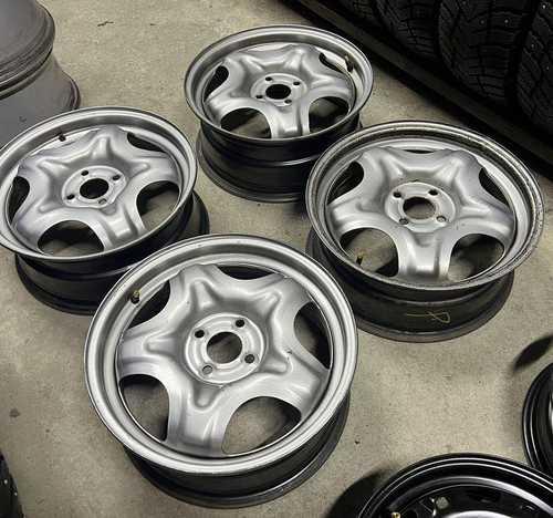 Диски 4x100 Vesta Largus Sandero X-Ray Цо 60.1 R16