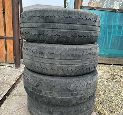 Bfgoodrich G-Grip 205/60 R16 92H