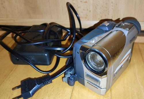 Кассетная видеокамера Panasonic NV-GS1 B