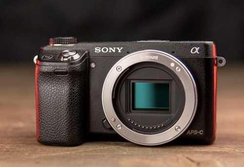 Фотоаппарат sony NEX-6 + в комплекте 2 объектива