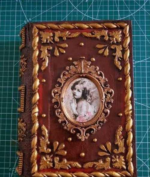 Книжка-шкатулка в стиле барокко