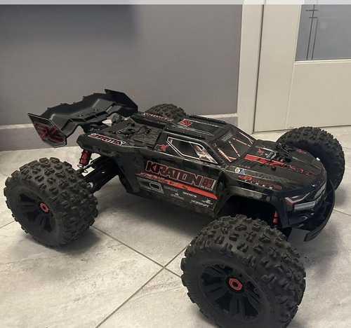 RC Arrma Kraton 8s EXB v2