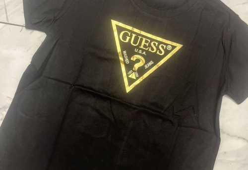 Футболка с надписью guess