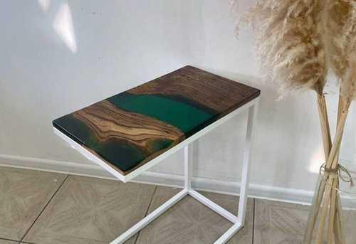Журнальный столик приставной из дерева