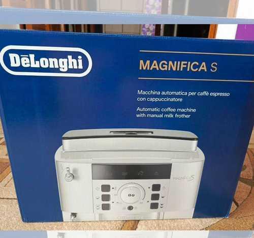 Кофемашина delonghi magnifica s