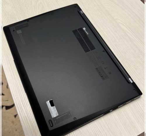 Ноутбук lenovo thinkpad x1 carbon gen 10