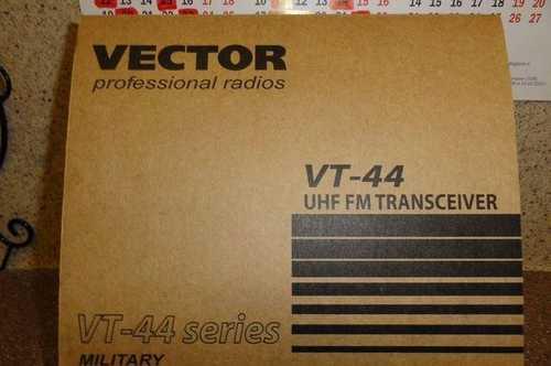 Два аккумулятора на проф.рацию vector VT - 44