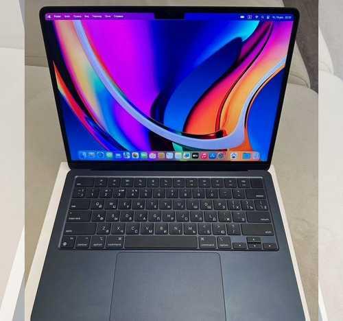 Apple macbook air 13 2022 m2 идеальный