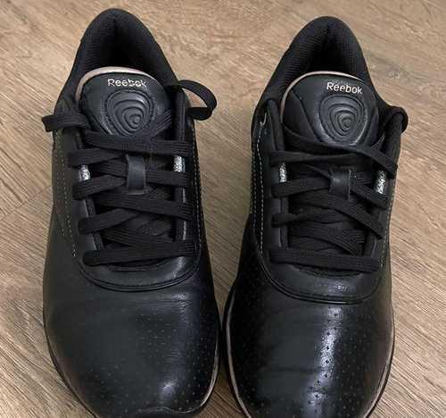 Кроссовки Reebok easytone 38,5,кожа женские