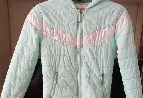 Легкая курточка для девочки разм.128