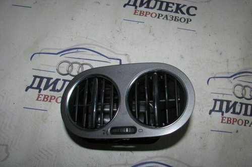 Дефлектор воздушный правый VW Tiguan 2007-2011