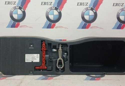 Короб аккумулятора Bmw X5 E70 N57D30B 2011