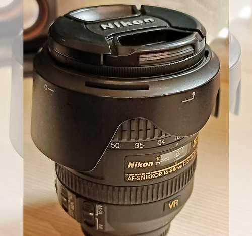 Nikon 16-85mm F3.5-5.6G ED VR DX AF-S