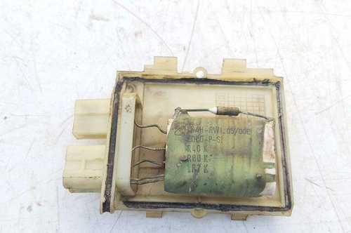 Резистор печки, отопителя VW Passat b3
