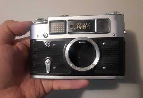 Плёночный фотоаппарат фэд4 N6726168 требует чистки