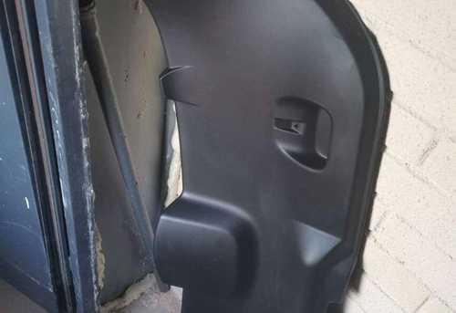 Обшивка двери багажника Пежо 308
