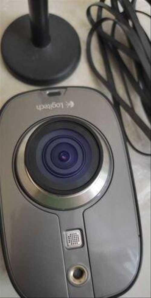 Камера видео наблюдения Logitech Alert 700i