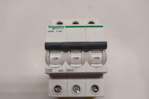 Schneider Electric A9K24325 iK60N C 25A 3P