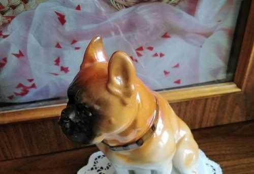 Собака фарфоровая статуэтка