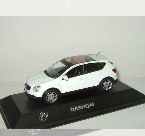 Ниссан Nissan Qashqai 4х4 J-Collection 1:43