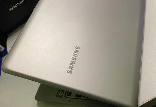 Ноутбук Samsung 530u