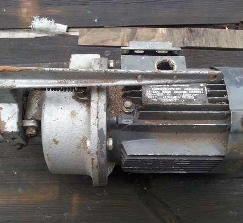 Мотор для швейной пром машины с тормозом
