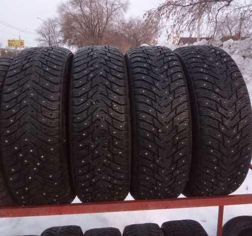 Nokian Tyres Hakkapeliitta 8 185/65 R15 92T