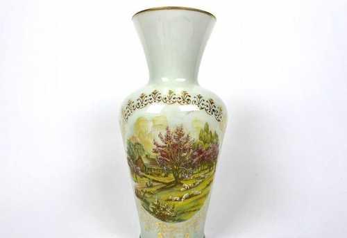Старинная ваза, молочное стекло, Англия