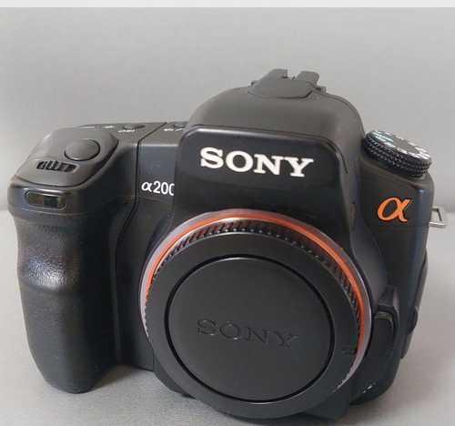 Зеркальный фотоаппарат Sony Alpha A200