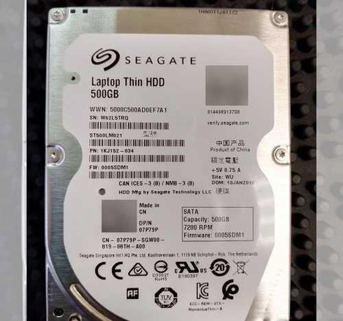 Жесткий диск Seagate 500 ггб. ноутбук