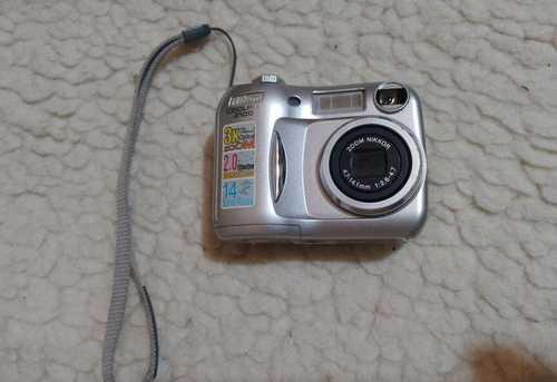 Фотоаппарат Nikon Coolpix 2100, Япония