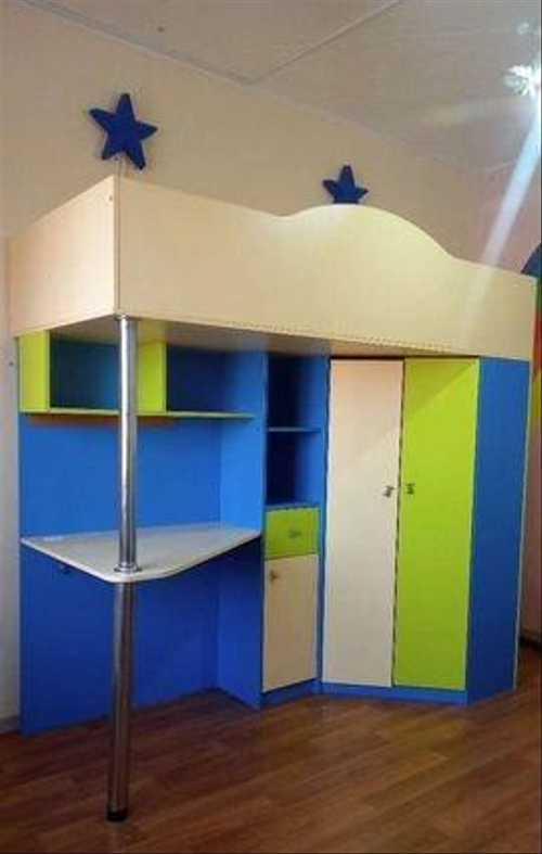 Детский комплекс кровать шкаф стол
