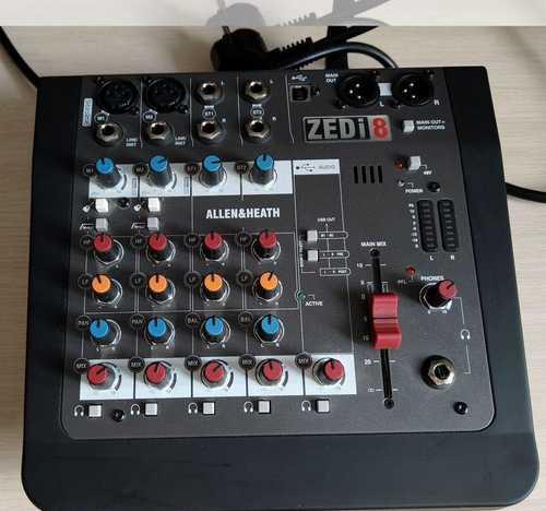 Микшерный пульт allen heath ZEDi8