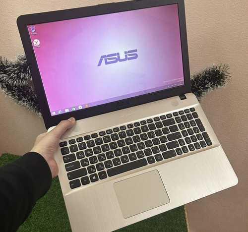 Шустрый Ультрабук Asus 4 ядра/500гб/DDR3L