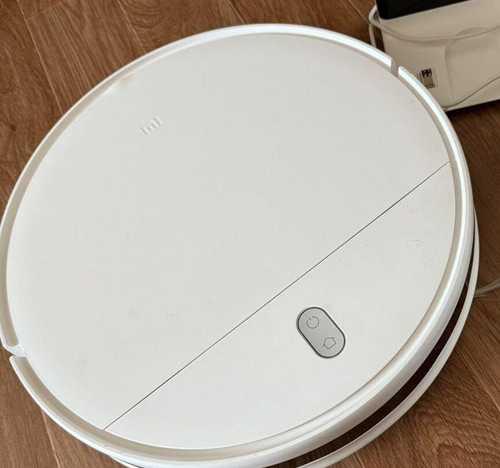 Робот пылесос Xiaomi Mi Robot Vacuum-Mop Essential