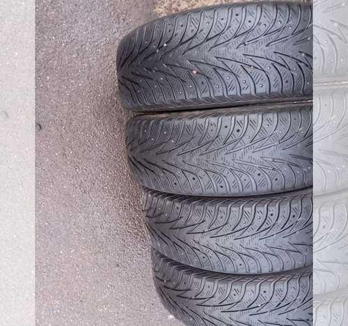 Yokohama Ice Guard IG35 215/65 R16 102T