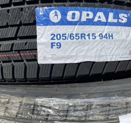 Opals SilverSnow F9 205/65 R15 94H