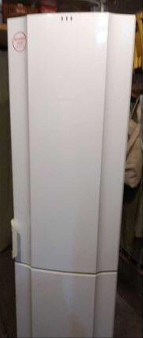 Холодильник Gorenie RK 61390 W