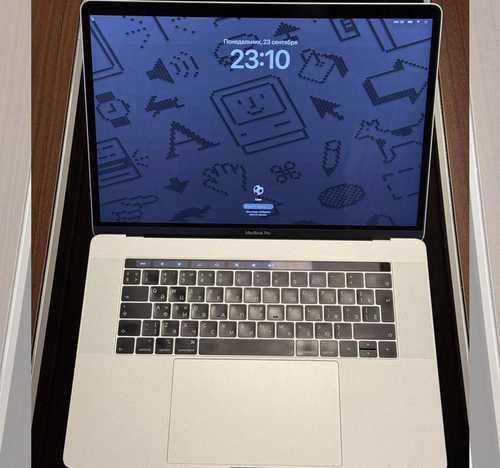 MacBook Pro 15 2018 i9 2900 32Gb 4Tb