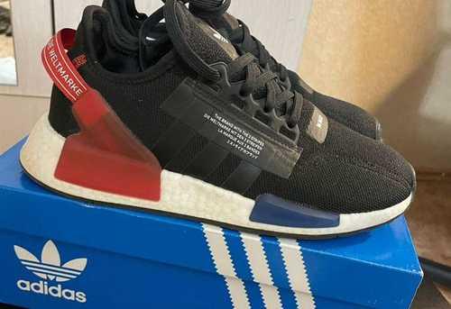 Новые кроссовки Adidas NMD R1(оригинал)