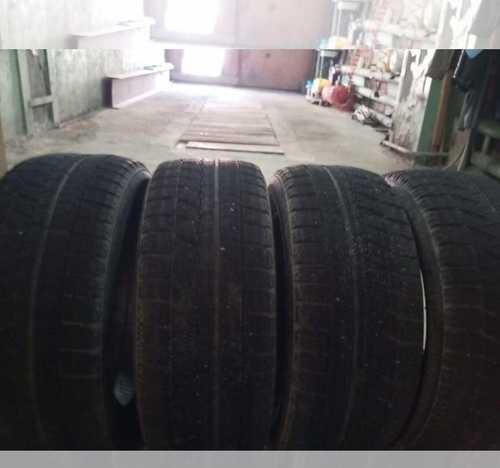 Bridgestone Blizzak VRX 195/60 R15