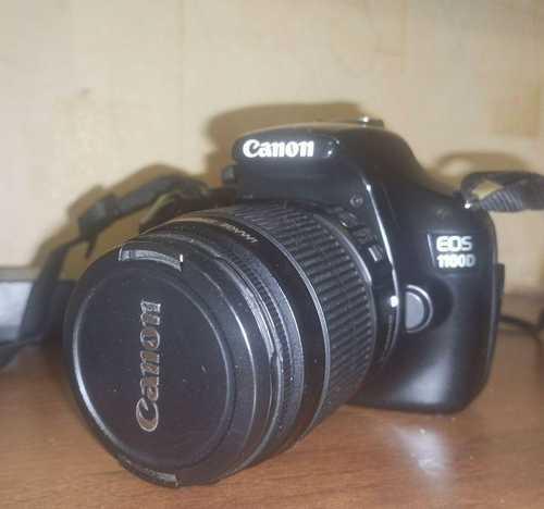 Зеркальный фотоаппарат Canon EOS 1100d