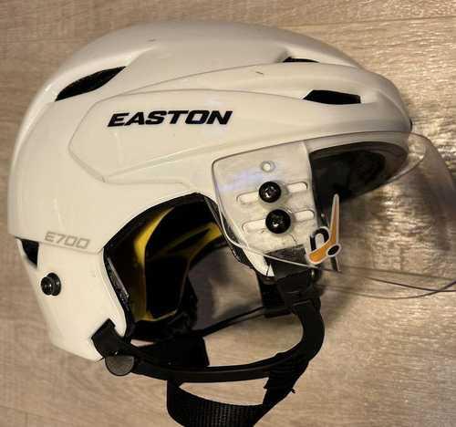 Шлем хоккейный Easton E700