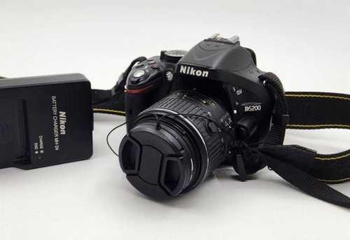 Nikon D5200 Kit 6092 кадров в отличном состоянии