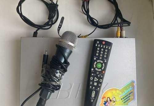 Dvd плеер BBK DV112SI + микрофон