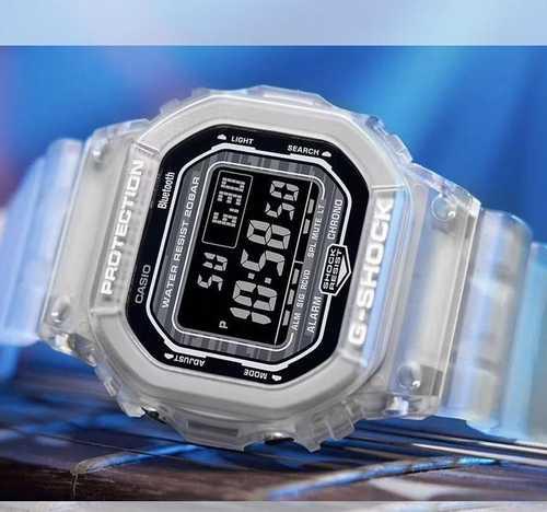 Часы Casio G-Shock DW-B5600G-7