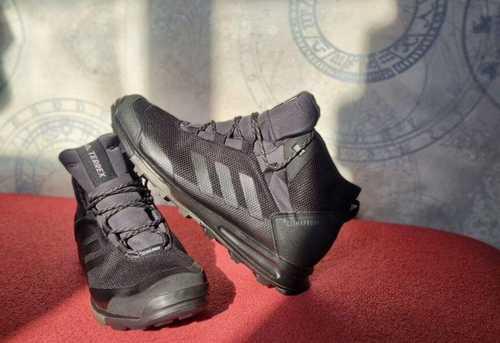 Зимние кроссовки adidas terrex originals